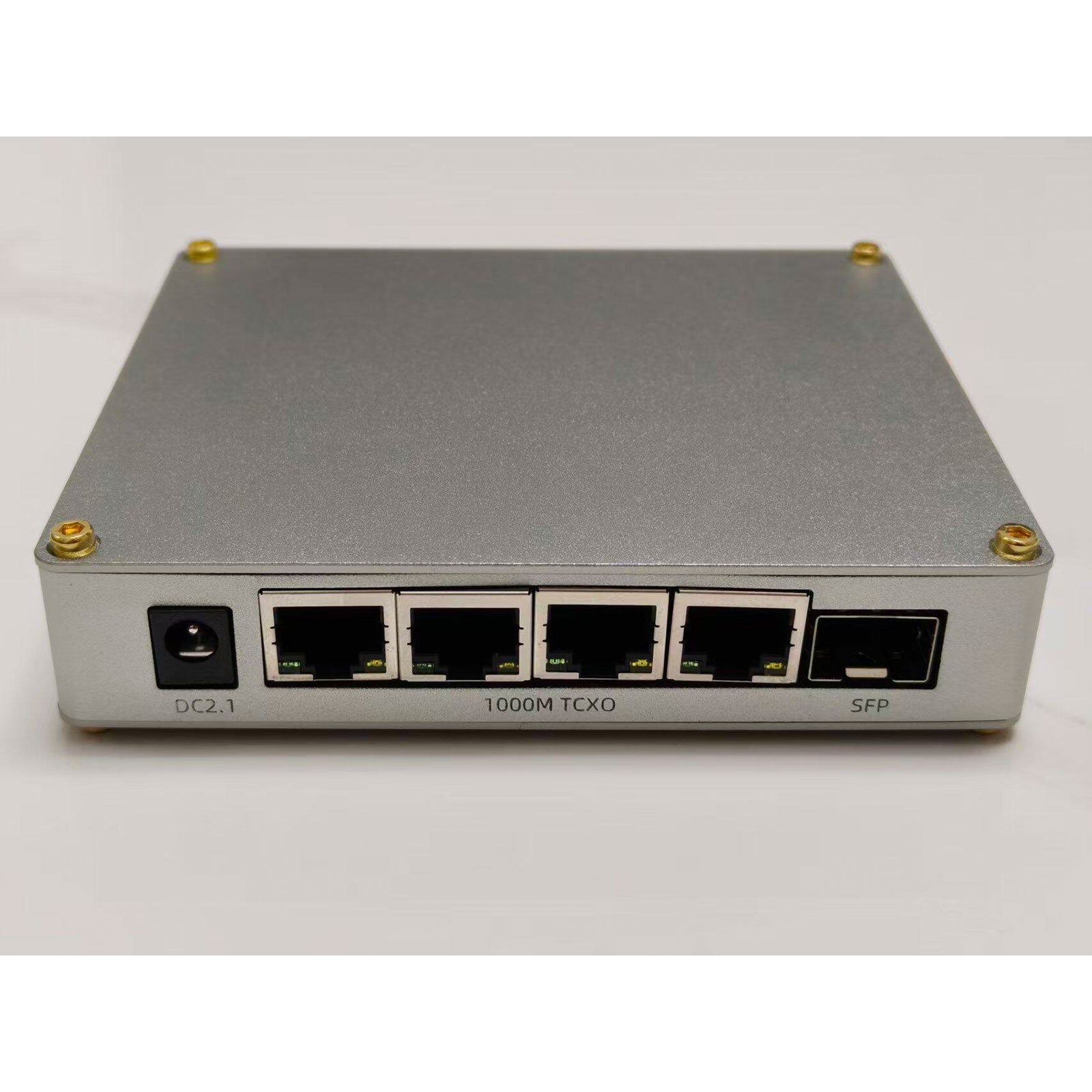 TZT 4-Port Gigabit 0.1PPM TCXO HiFi Switch 5V Power Supply Support SFP